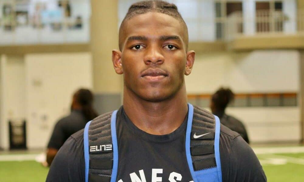 Demarcus Riddick commits to UGA football for 2024 class