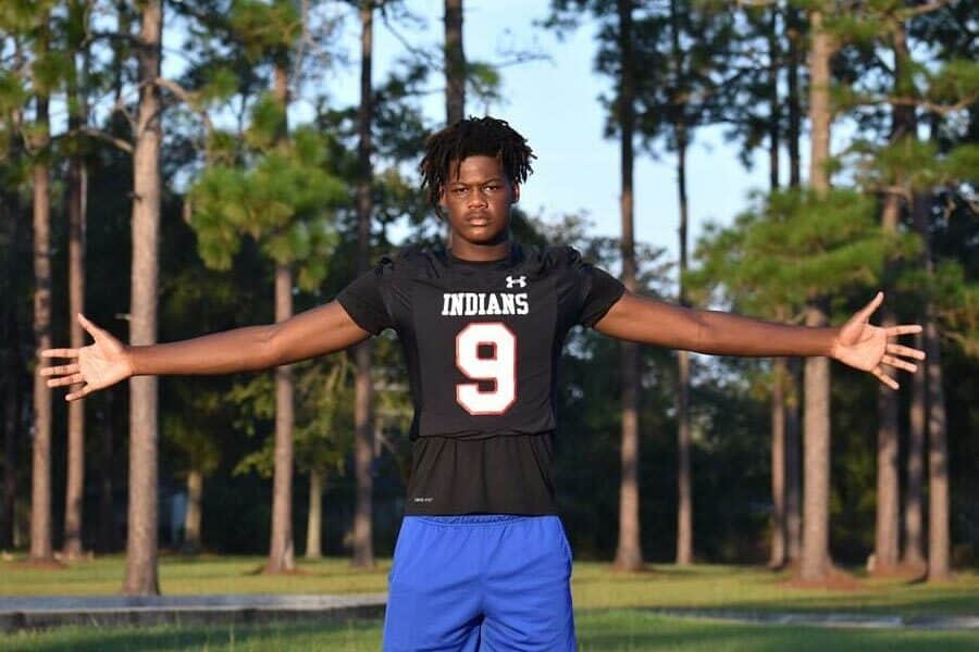 Elyiss Williams commits to UGA football for 2025 class
