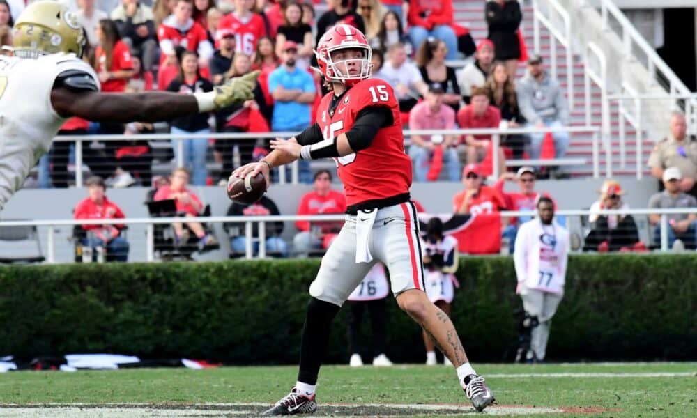 Carson Beck named UGA football's starting quarterback