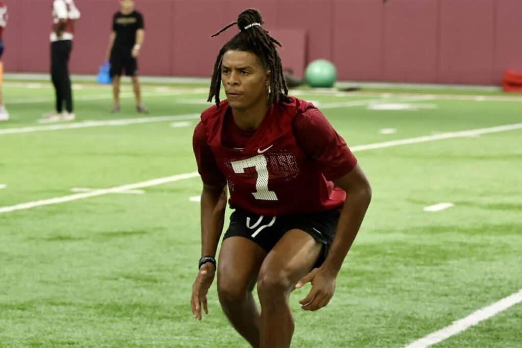 Top 100 recruit Jordan Smith commits to Georgia football