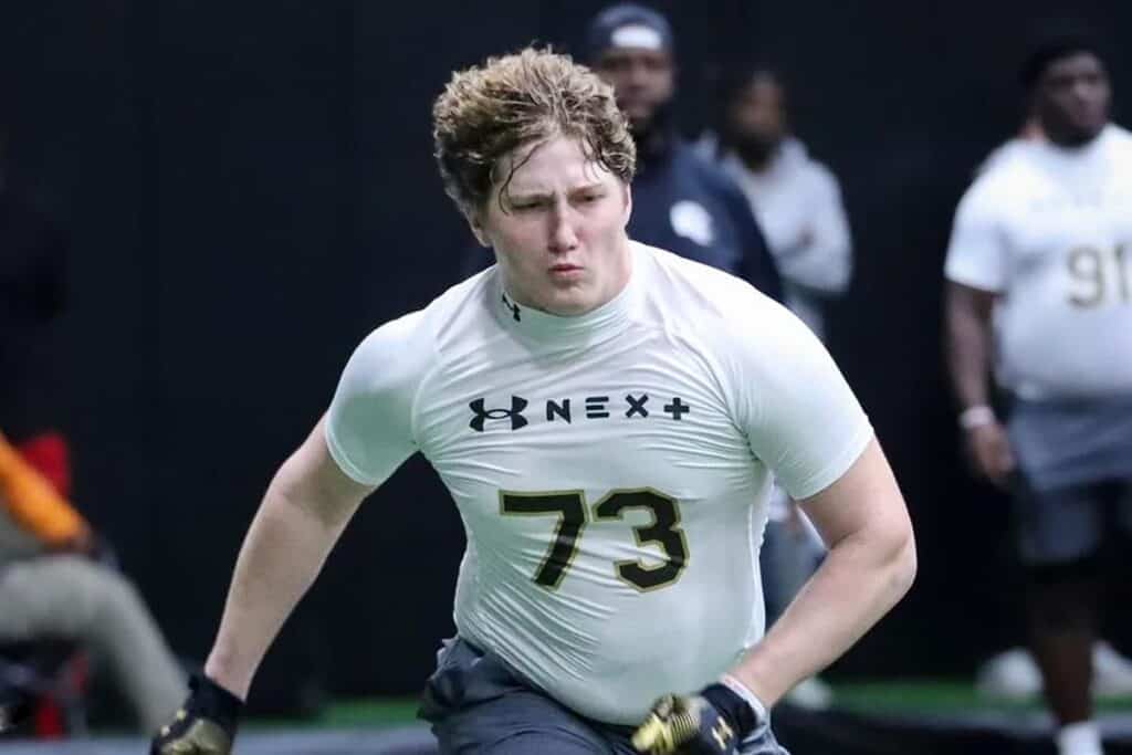 2026 in-state offensive lineman Zach Lewis commits to Georgia