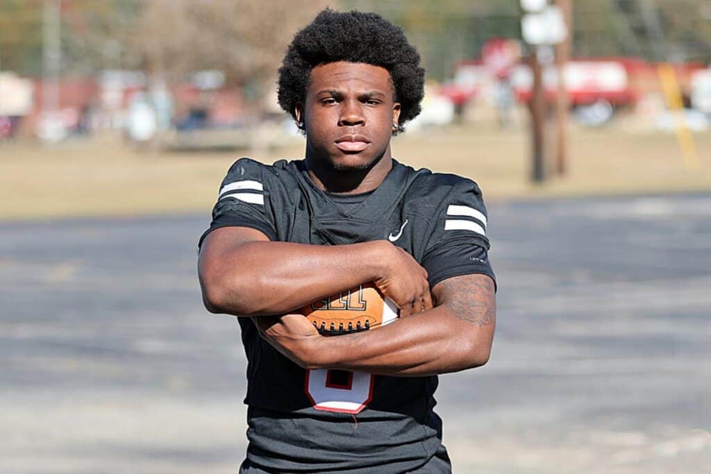 Noah Parker commits to Georgia football for 2027 class