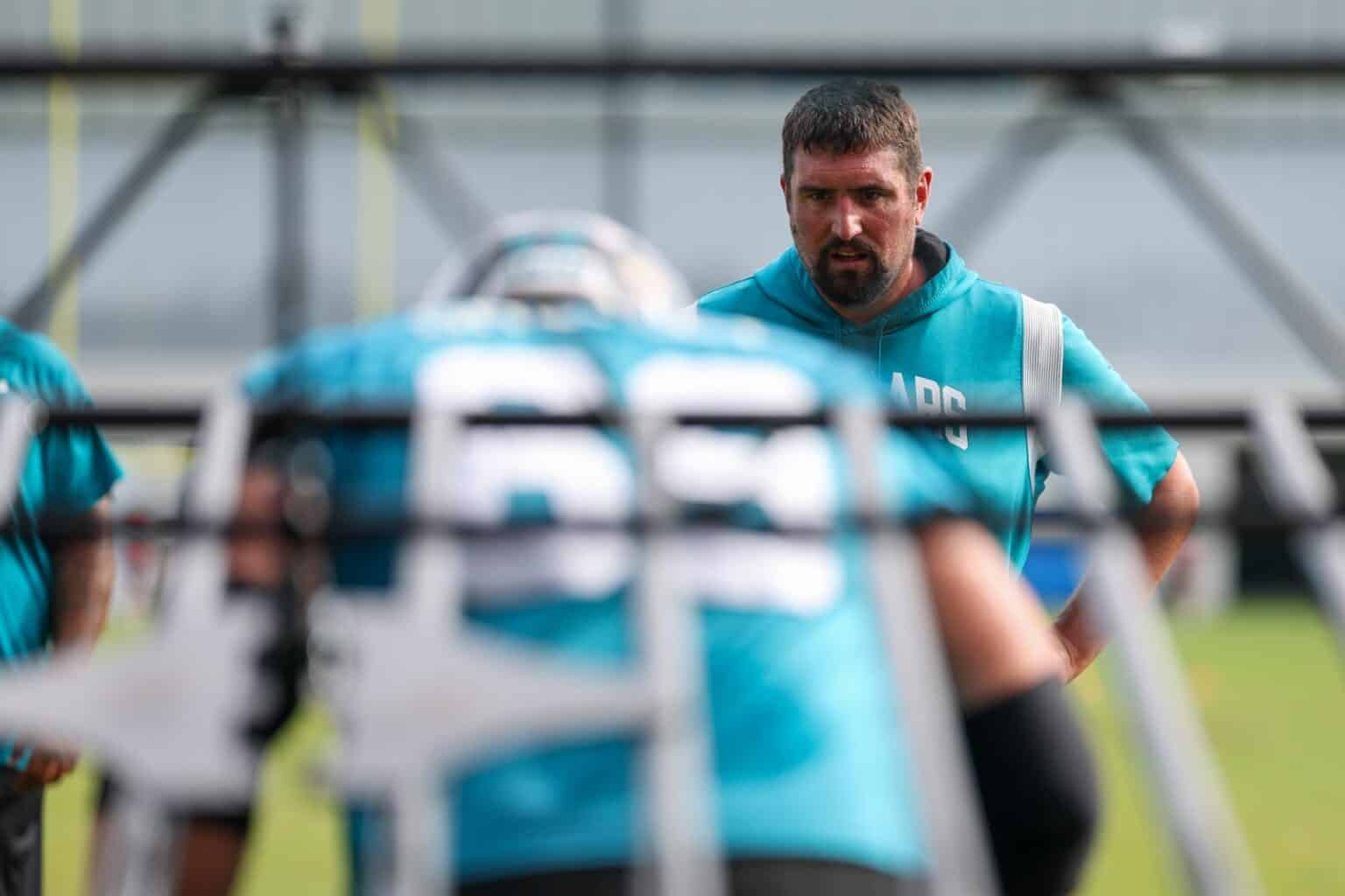 Phil Rauscher takes over for Stacy Searels as offensive line coach