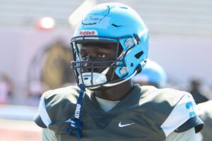 Gideon Taiwo commits to Georgia football for 2027